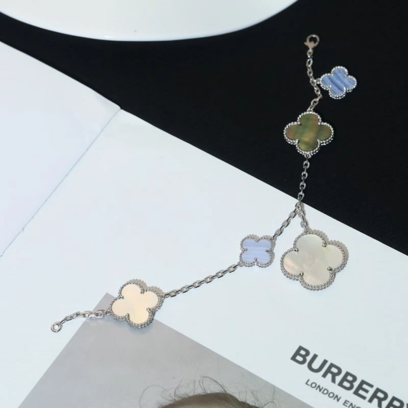 1:1 copy Vca Bracelets
