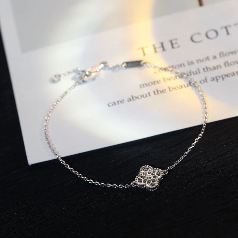 Top mirror Vca Bracelets