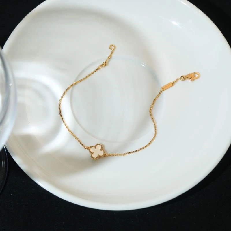 Discounted Vca Bracelets