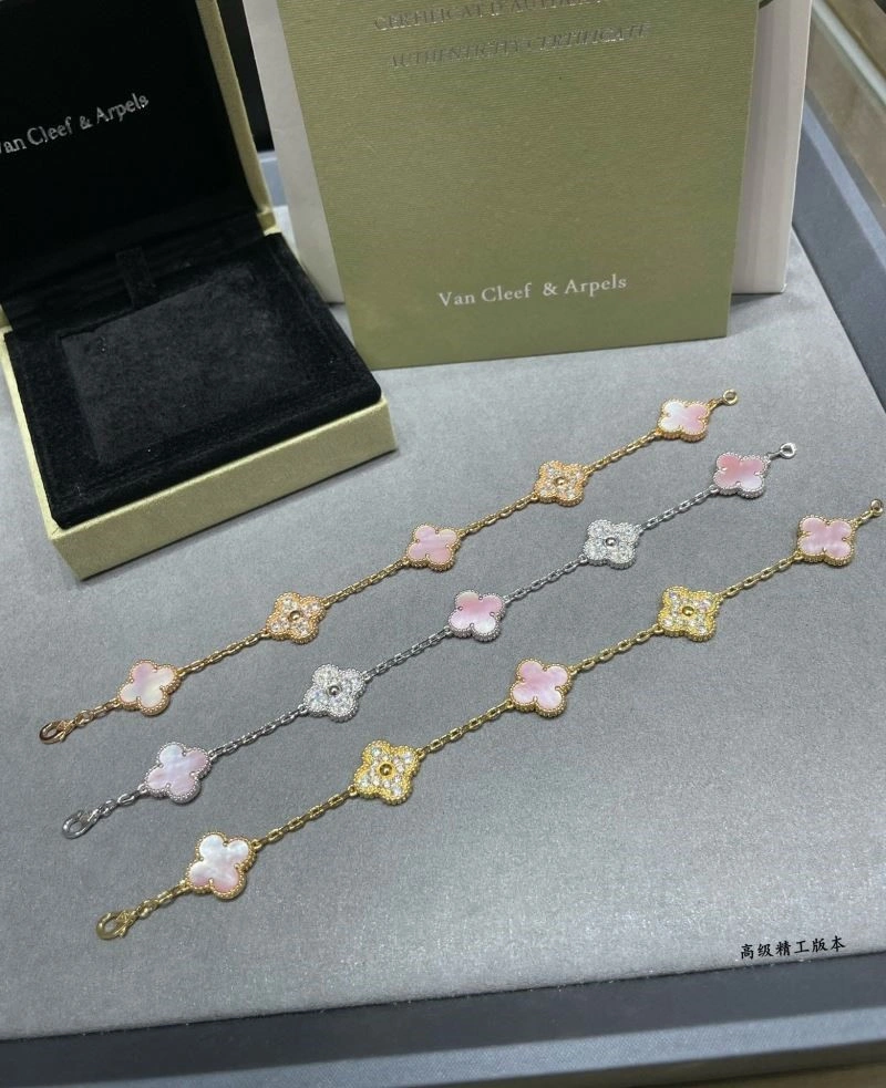 Top match Vca Bracelets