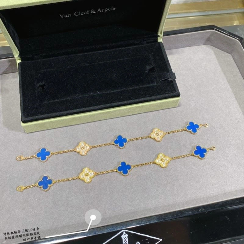 High fidelity Vca Bracelets