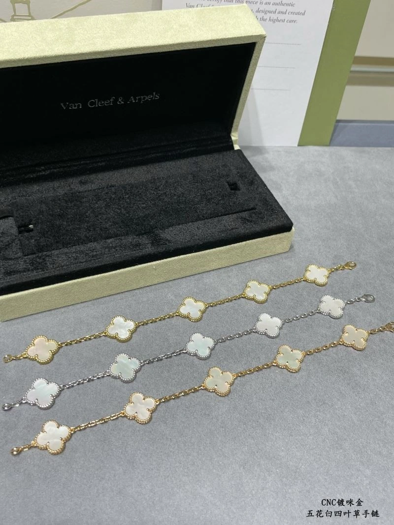 Top match Vca Bracelets