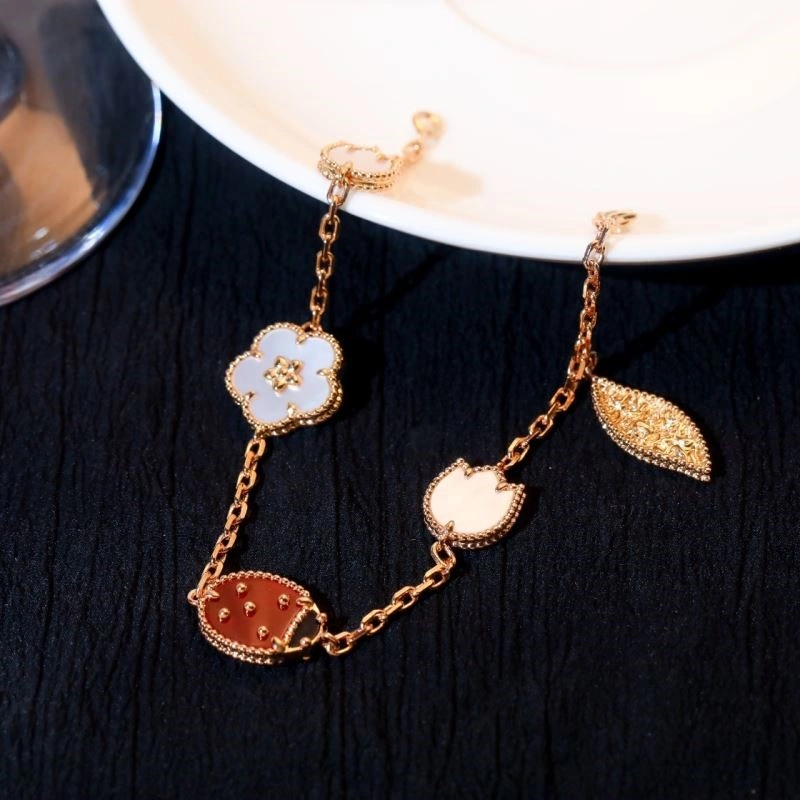 Top mirror Vca Bracelets