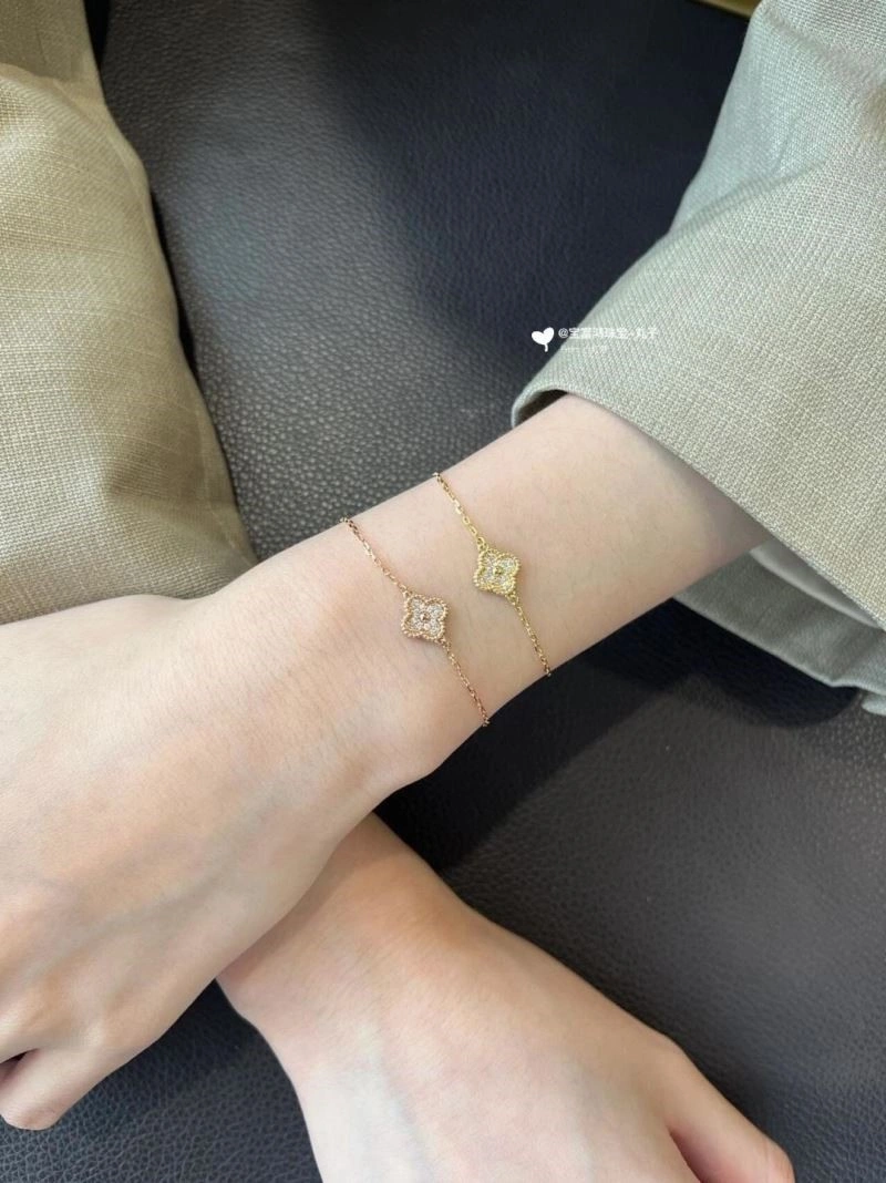 Vca Bracelets