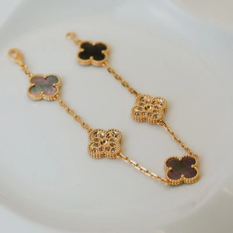 Top match Vca Bracelets