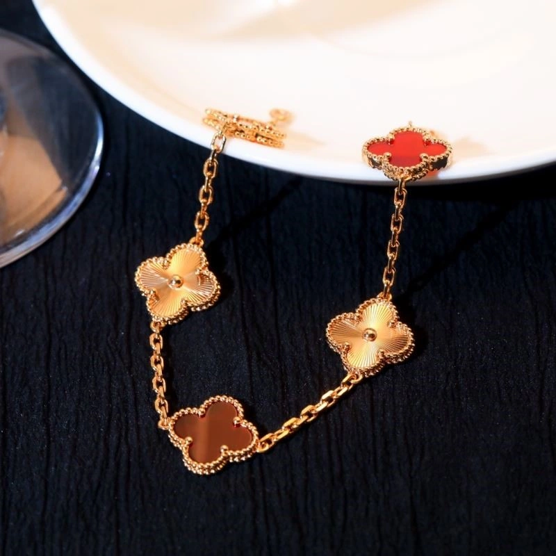 Brand-authenticated Vca Bracelets