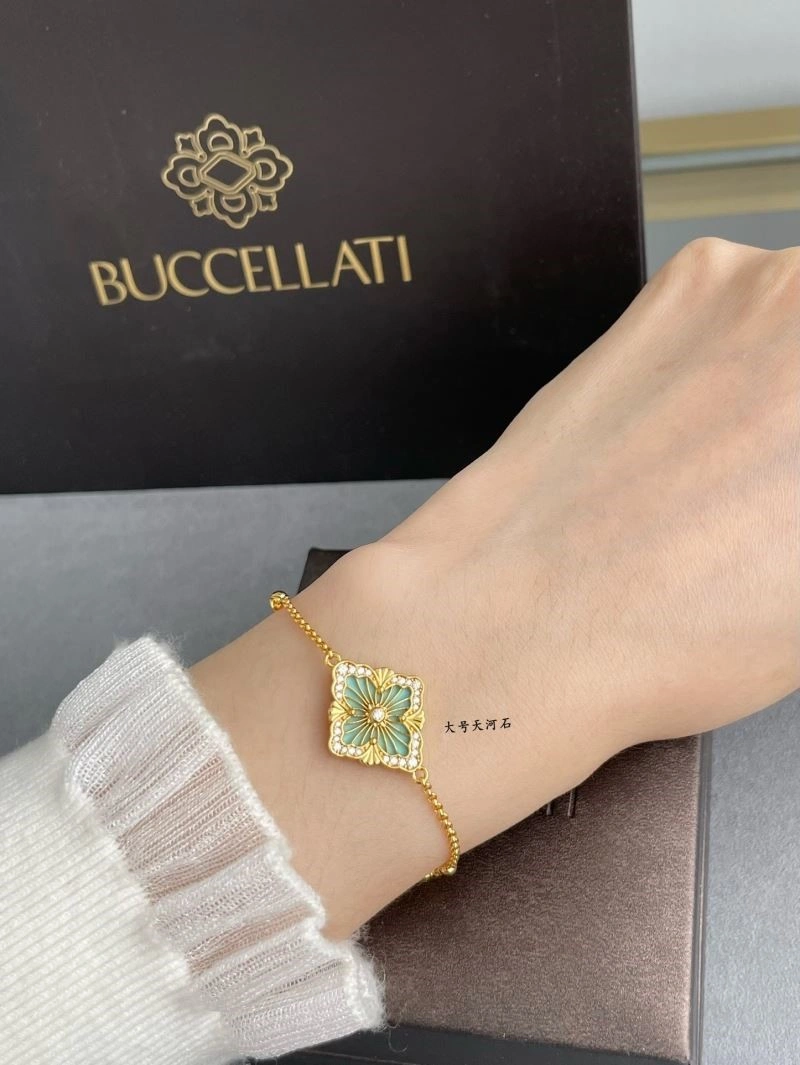 1:1 copy Vca Bracelets