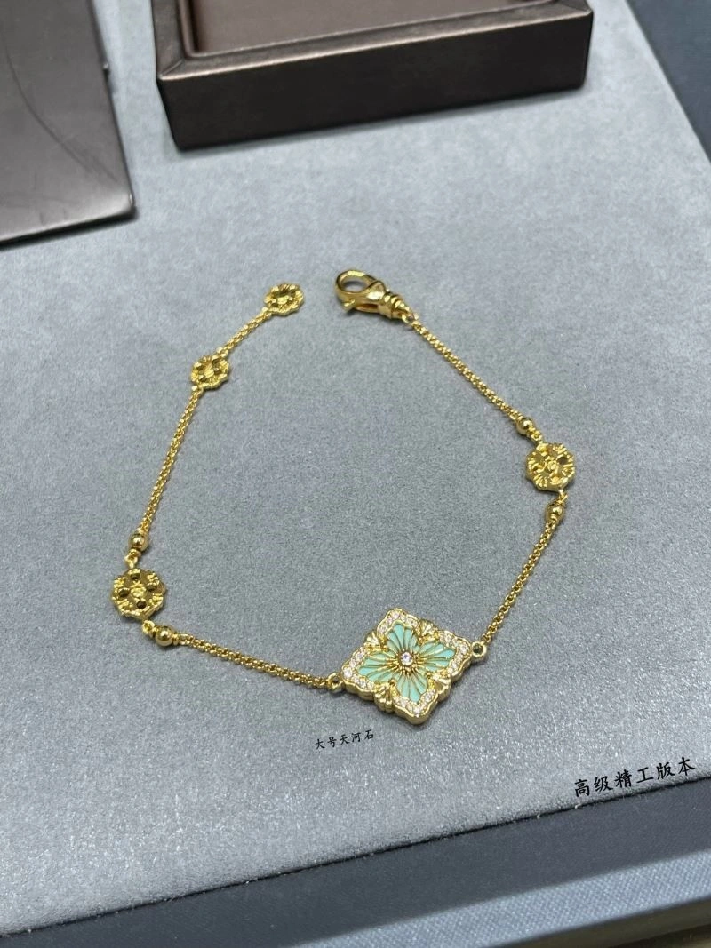 1:1 copy Vca Bracelets