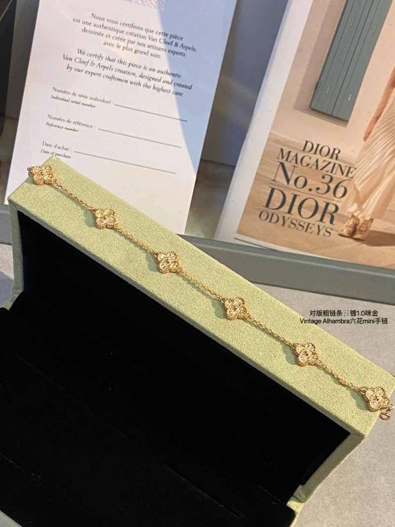 1:1 copy Vca Bracelets