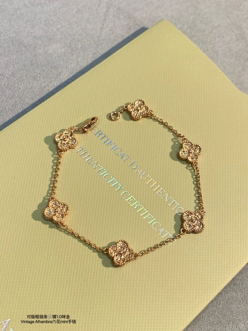 1:1 copy Vca Bracelets