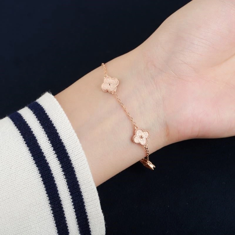 Reasonably priced Vca Bracelets