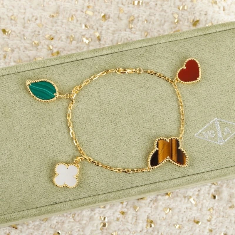 1:1 copy Vca Bracelets