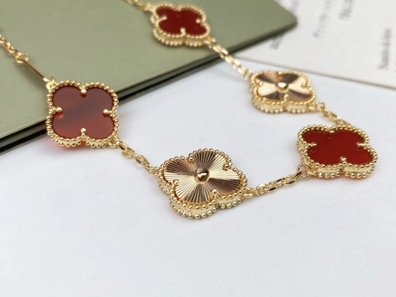 Brand-authenticated Vca Bracelets