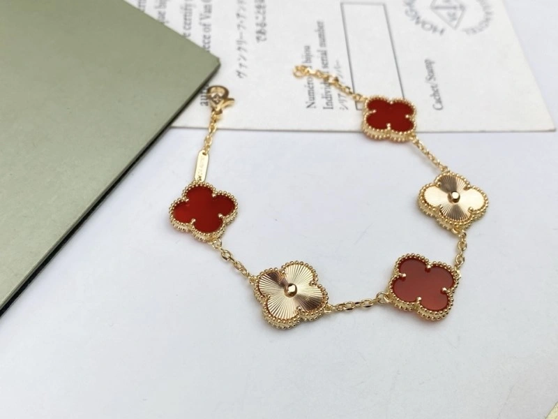 Brand-authenticated Vca Bracelets
