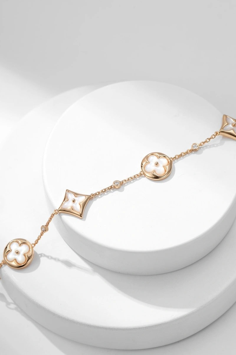 Budget-friendly Vca Bracelets