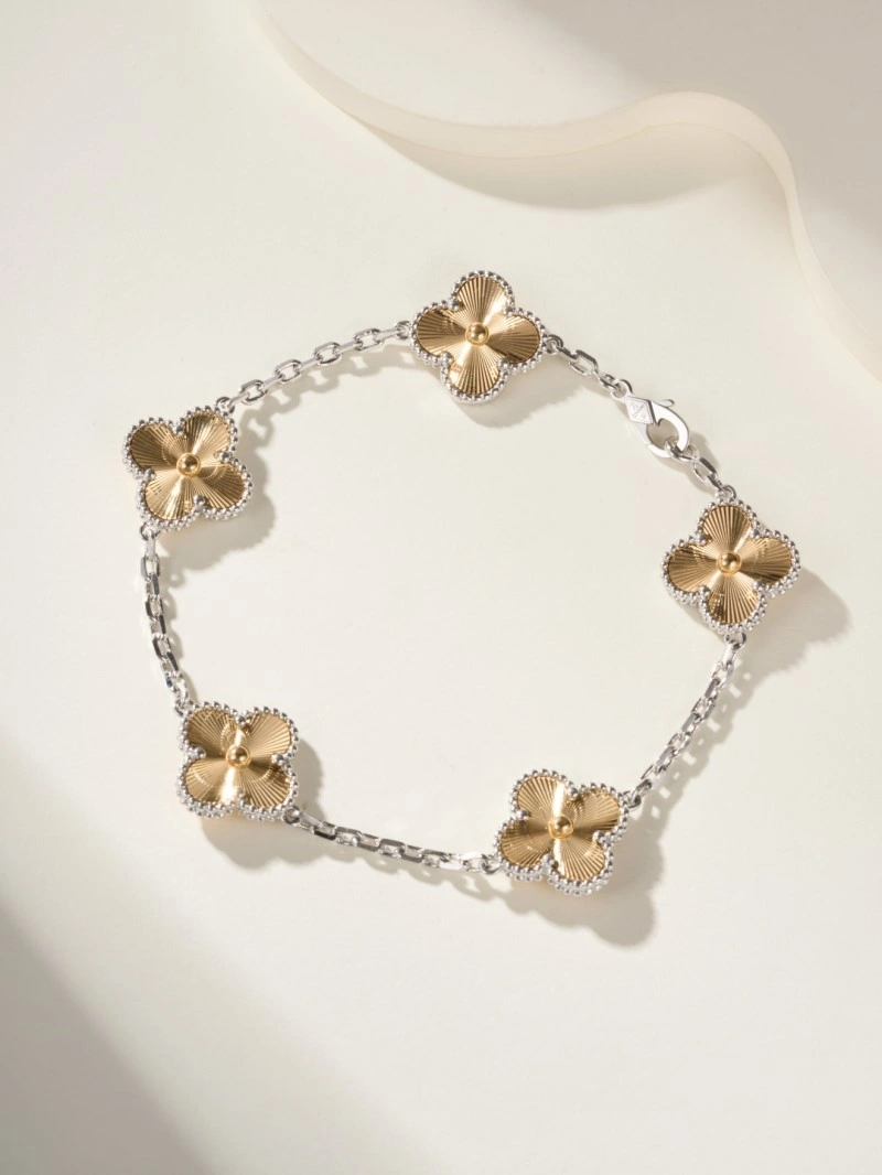Vca Bracelets