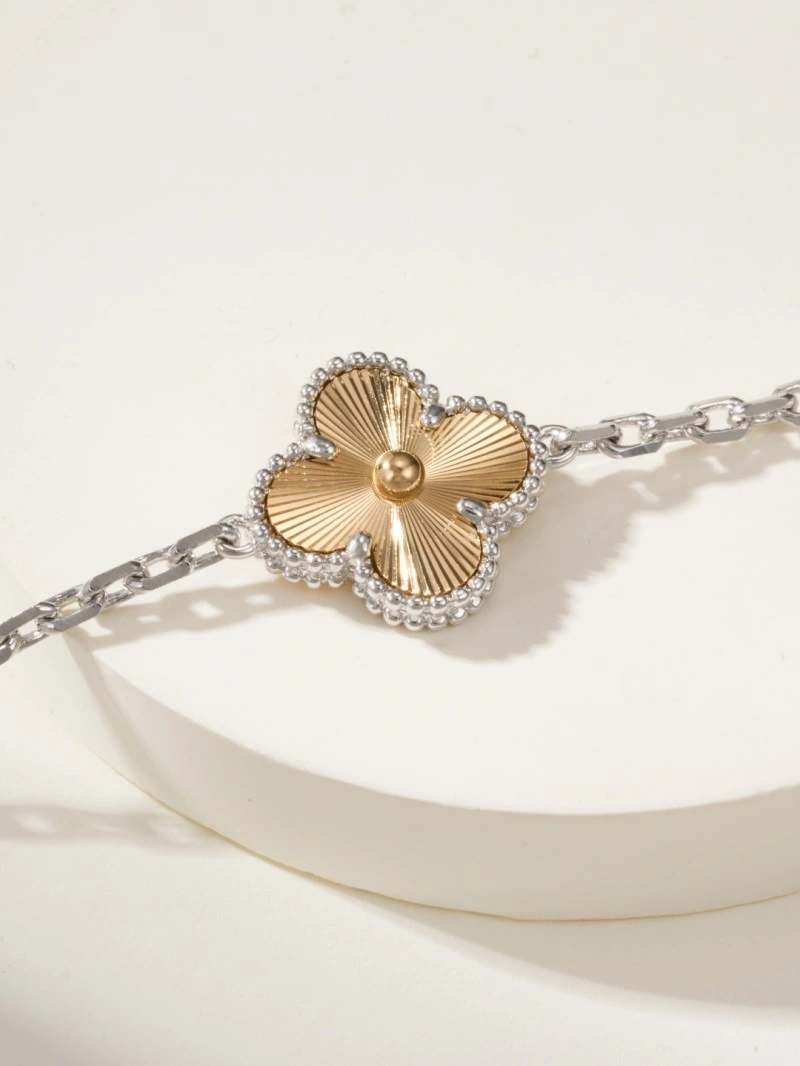 Low-cost Vca Bracelets