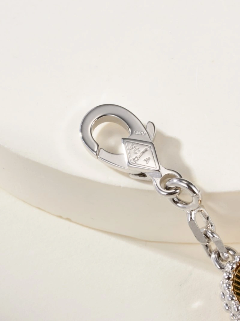 Low-cost Vca Bracelets