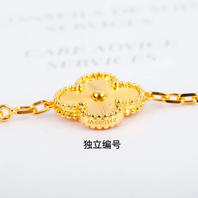 Top match Vca Bracelets