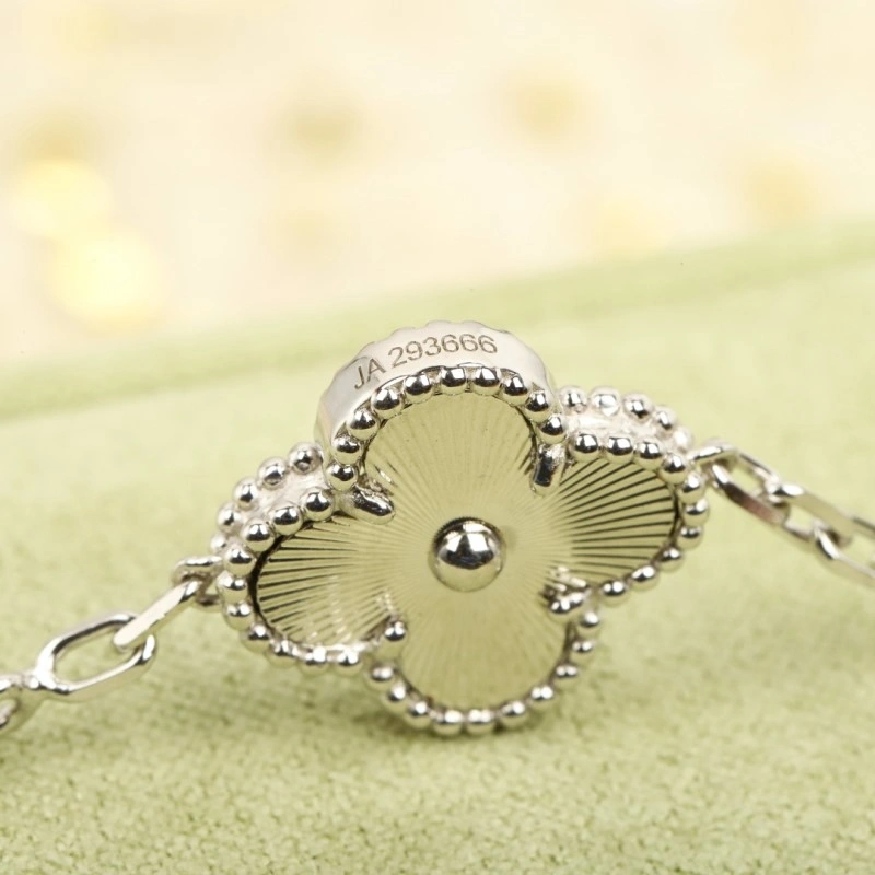 Top match Vca Bracelets