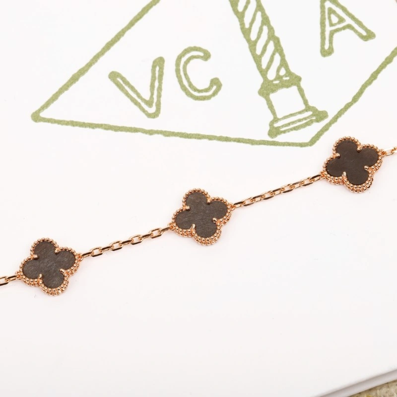 Cut-rate Vca Bracelets