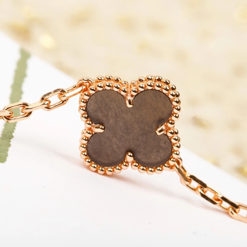 Cut-rate Vca Bracelets