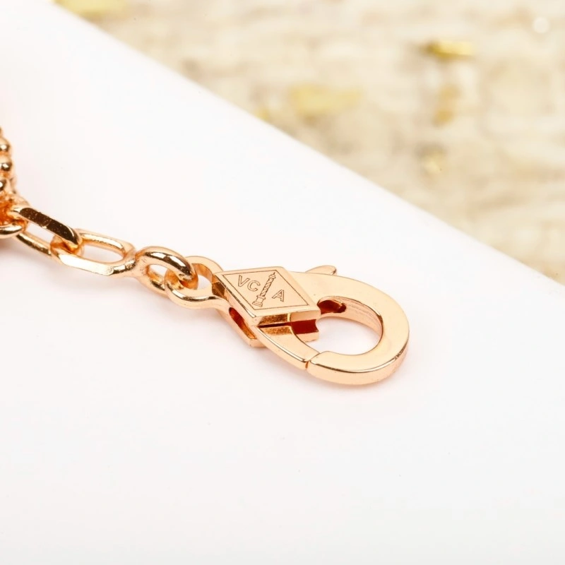 Cut-rate Vca Bracelets