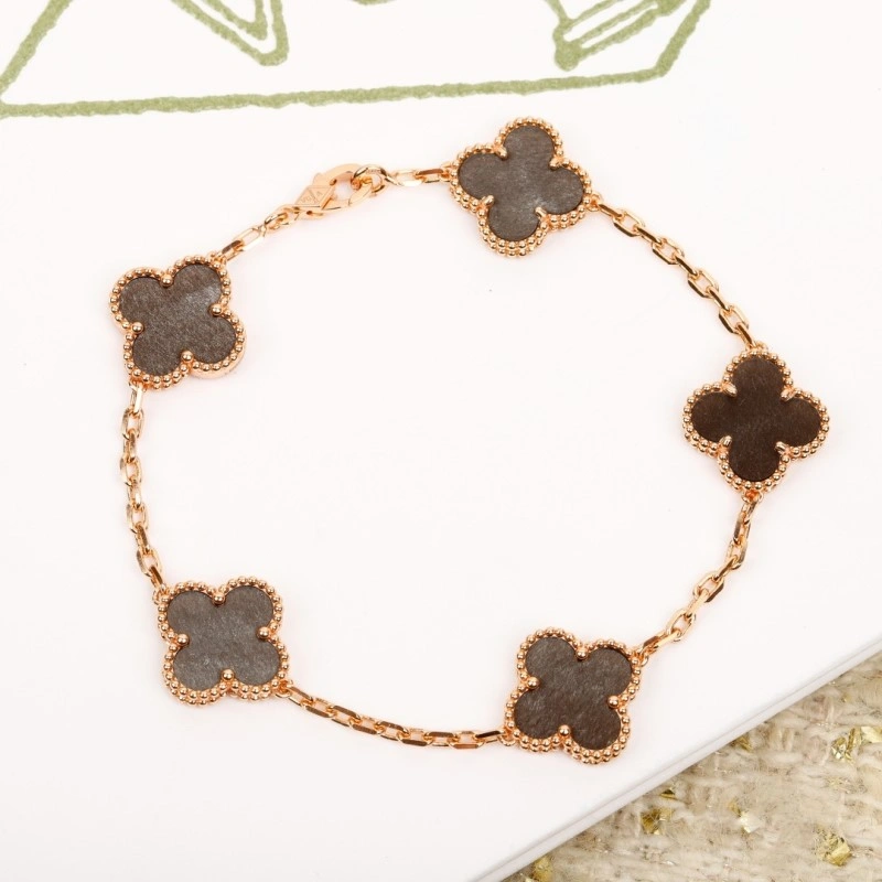 Cut-rate Vca Bracelets