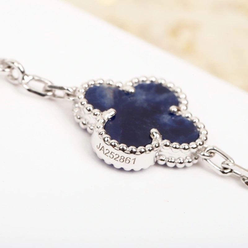 Factory-made Vca Bracelets