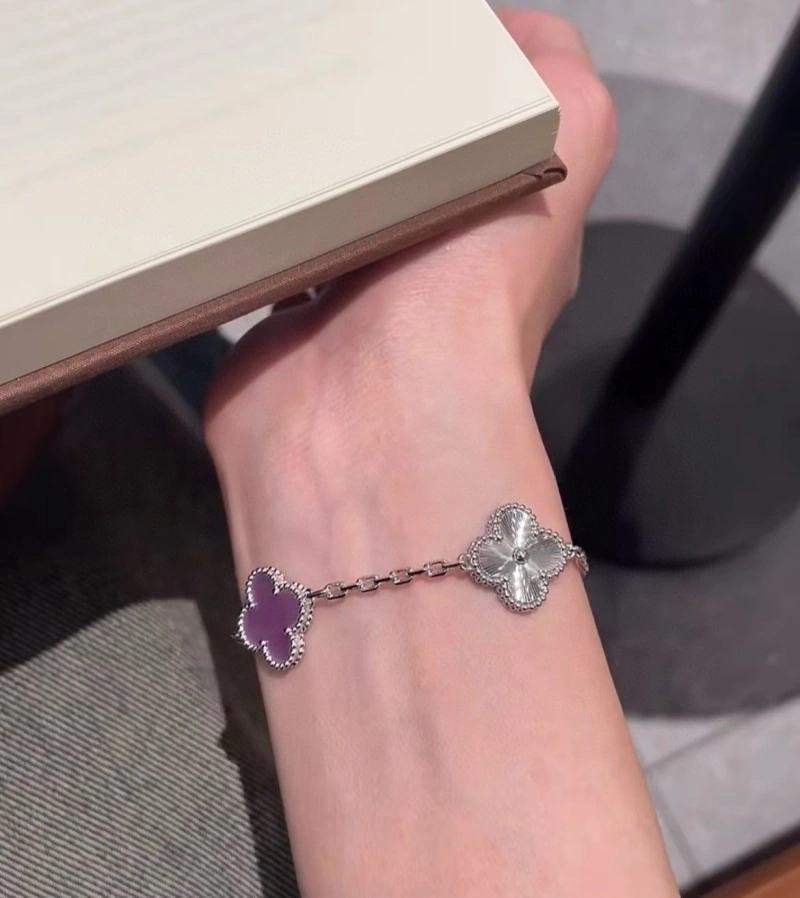 Economical Vca Bracelets