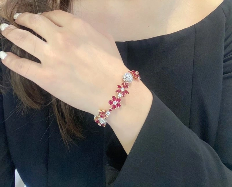 Reasonably priced Vca Bracelets