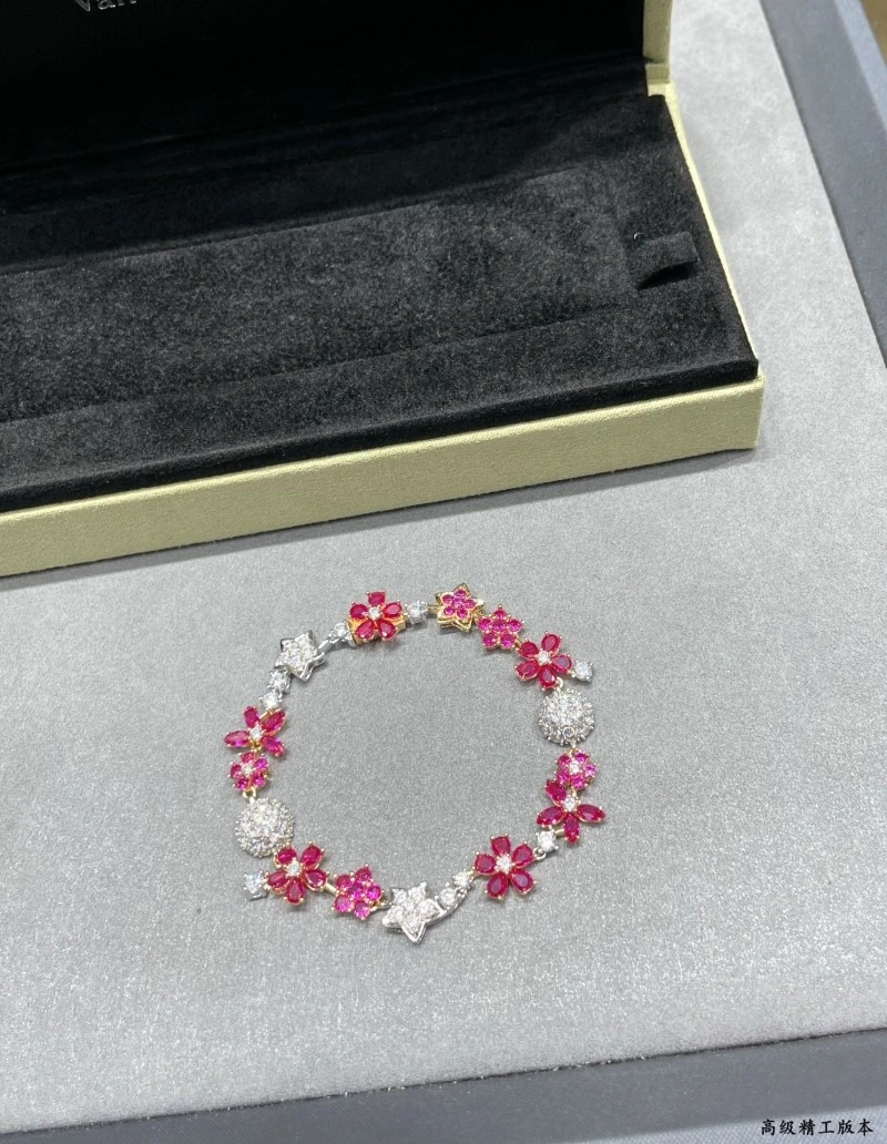 Reasonably priced Vca Bracelets