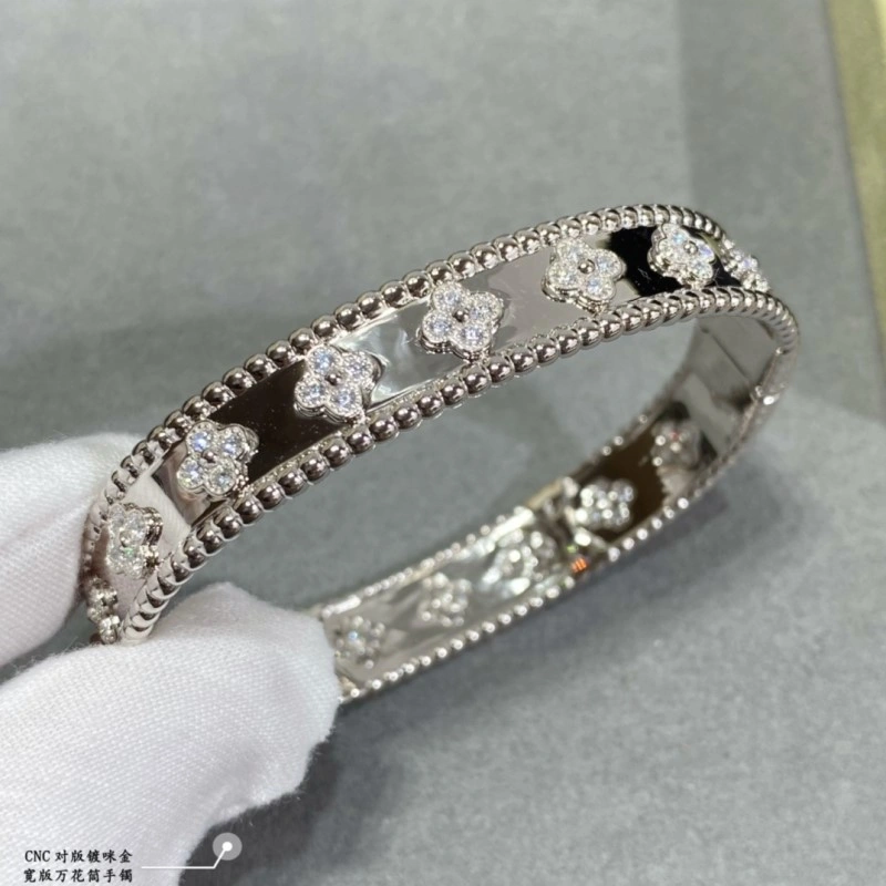 Discounted Vca Bracelets
