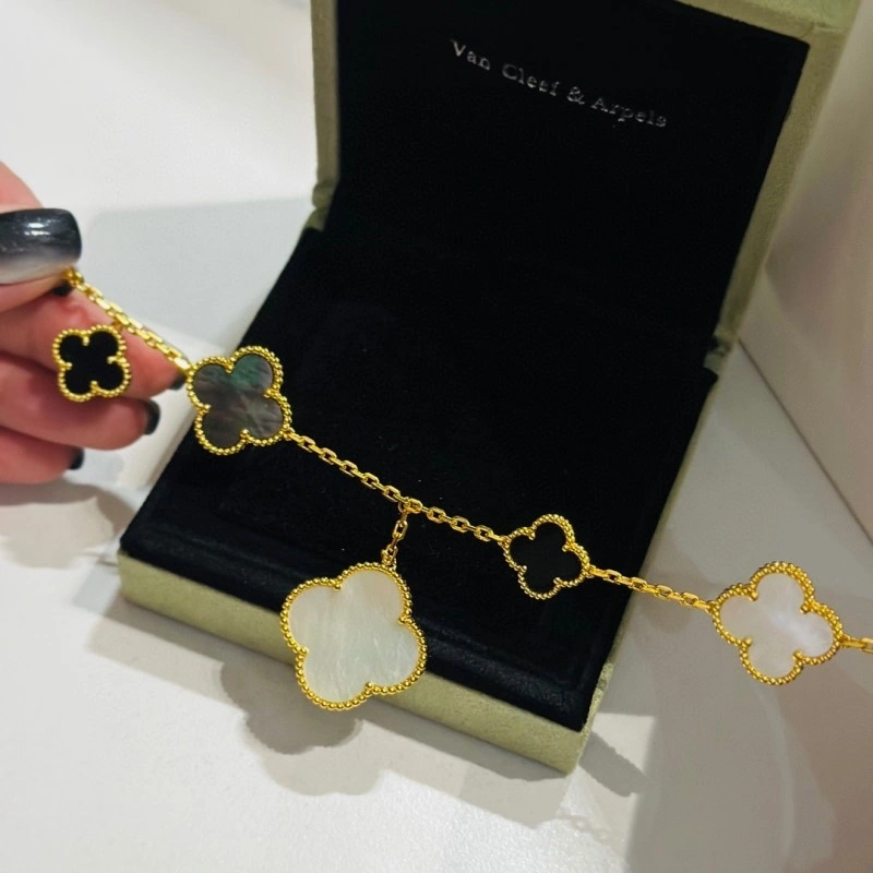 Top match Vca Bracelets