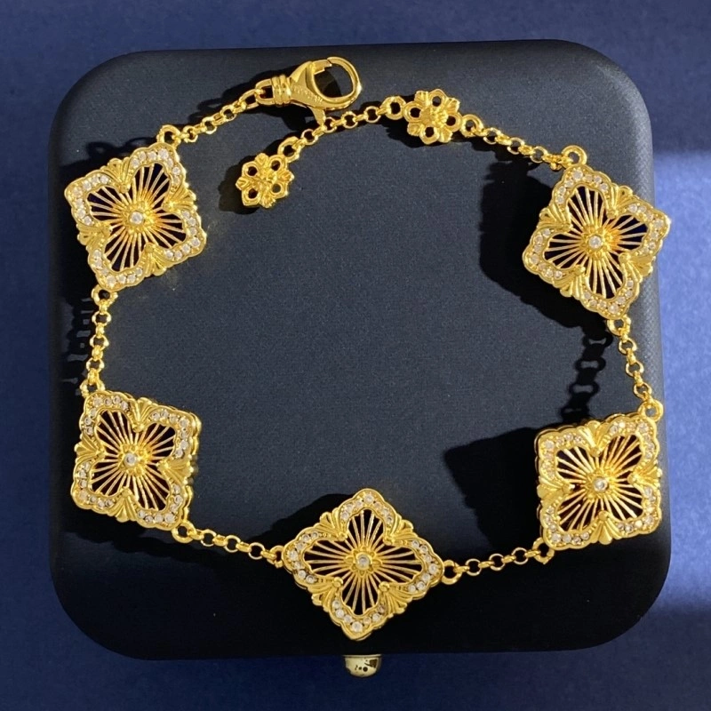 Low-cost Vca Bracelets