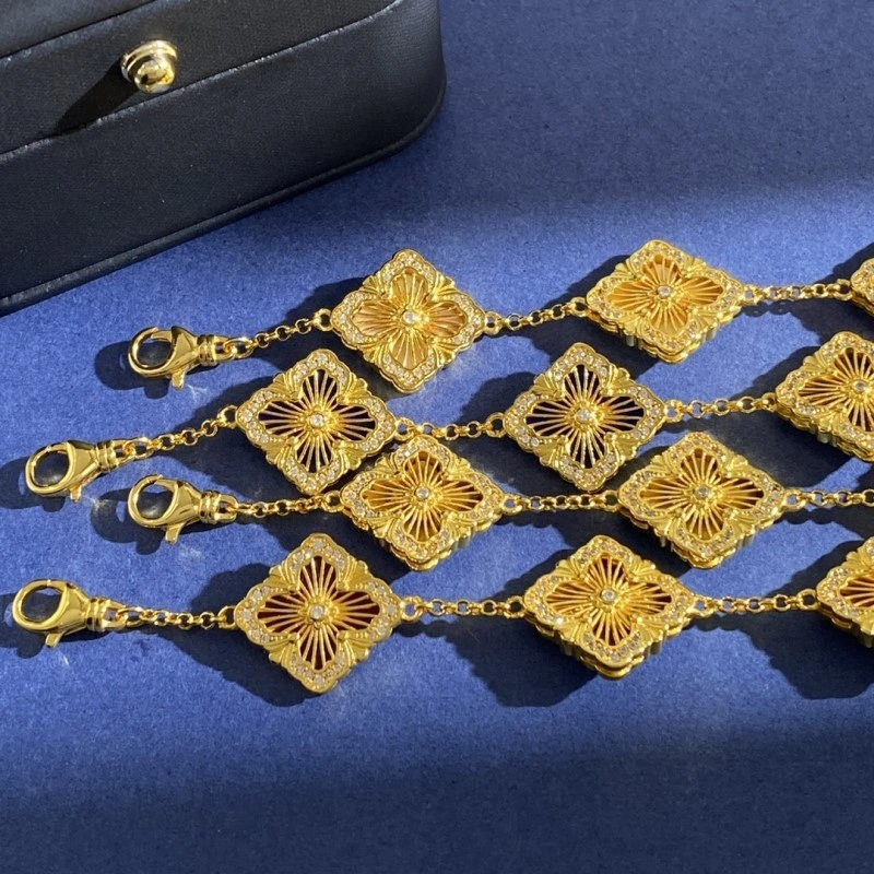 Low-cost Vca Bracelets