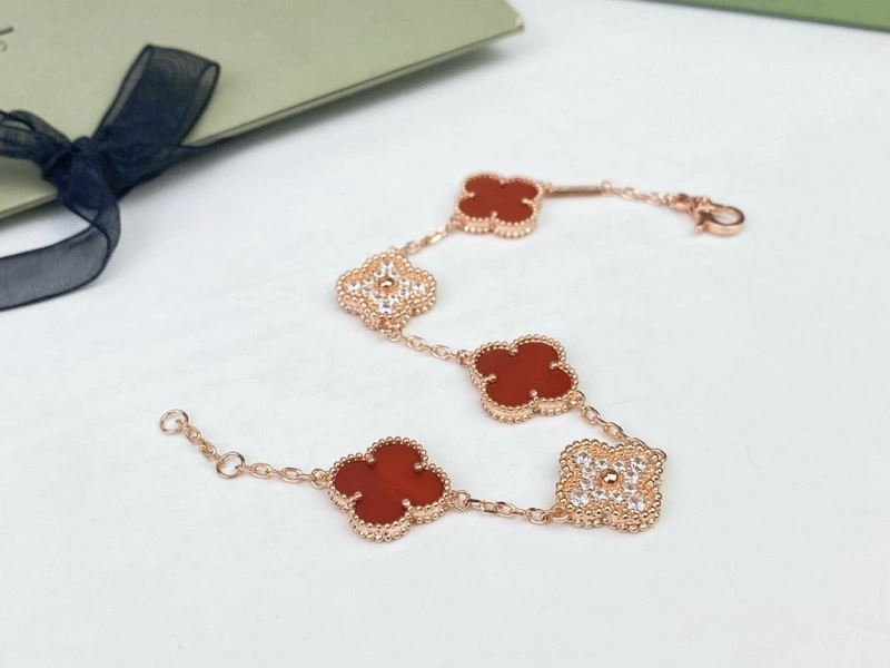Brand-authenticated Vca Bracelets