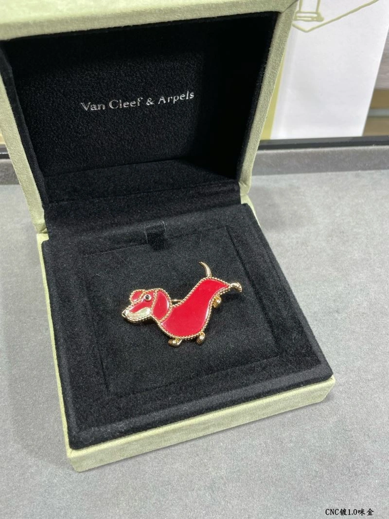 Brand-original Vca Brooches