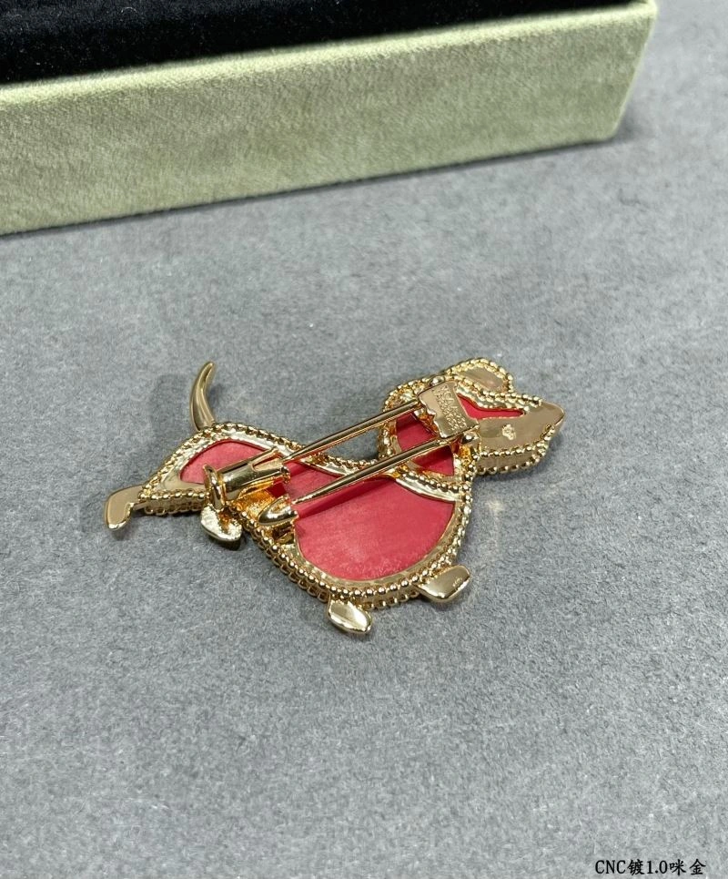 Brand-original Vca Brooches
