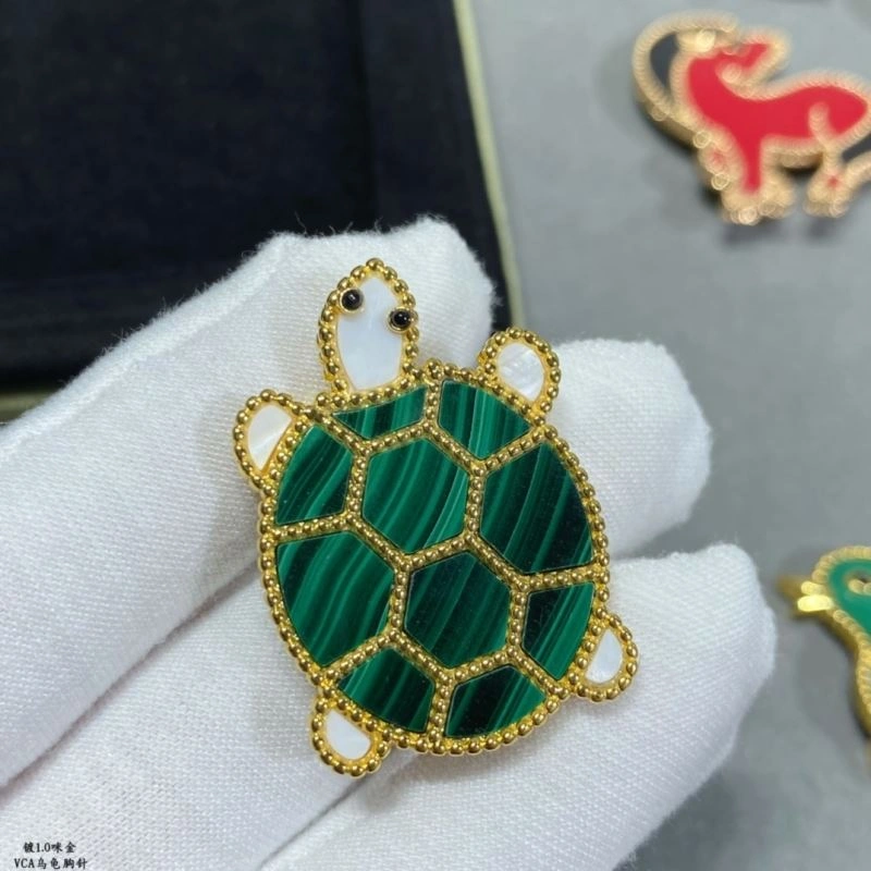 Mirror quality Vca Brooches