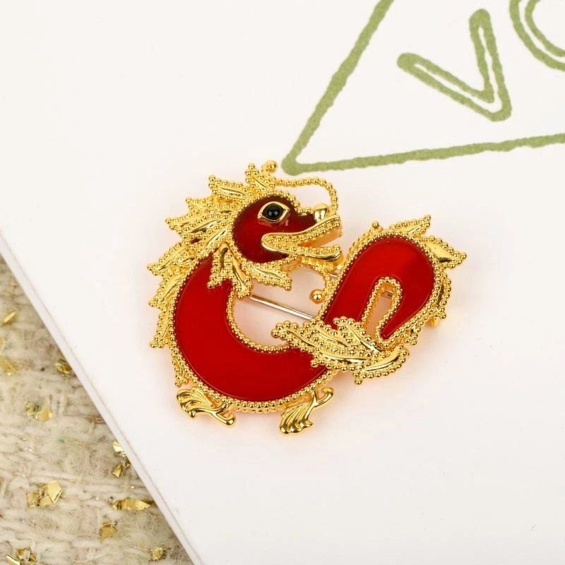 Accurate model Vca Brooches