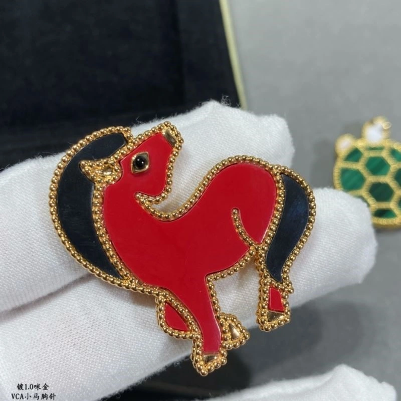 OEM Vca Brooches