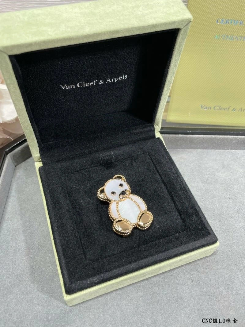 Vca Brooches