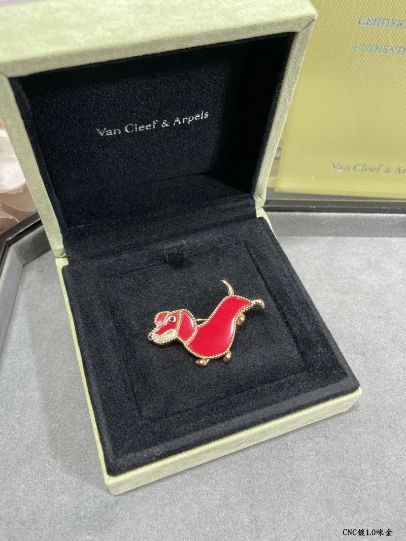 Original Vca Brooches