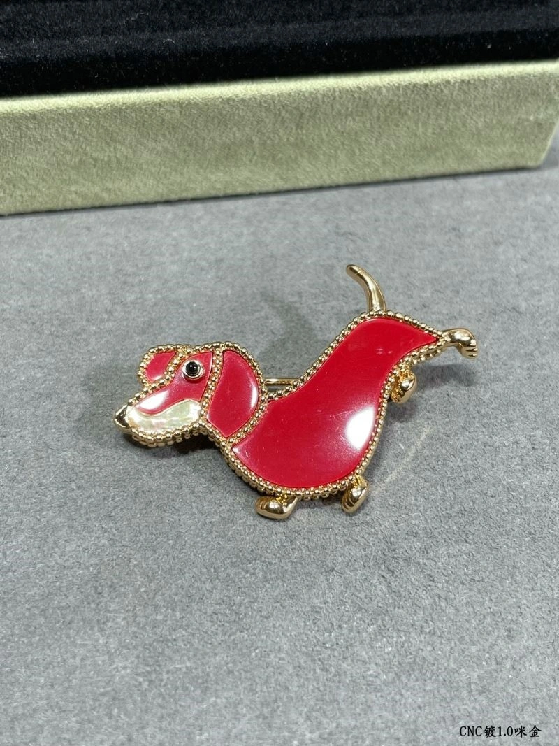 Original Vca Brooches
