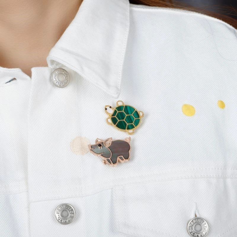 Real Vca Brooches