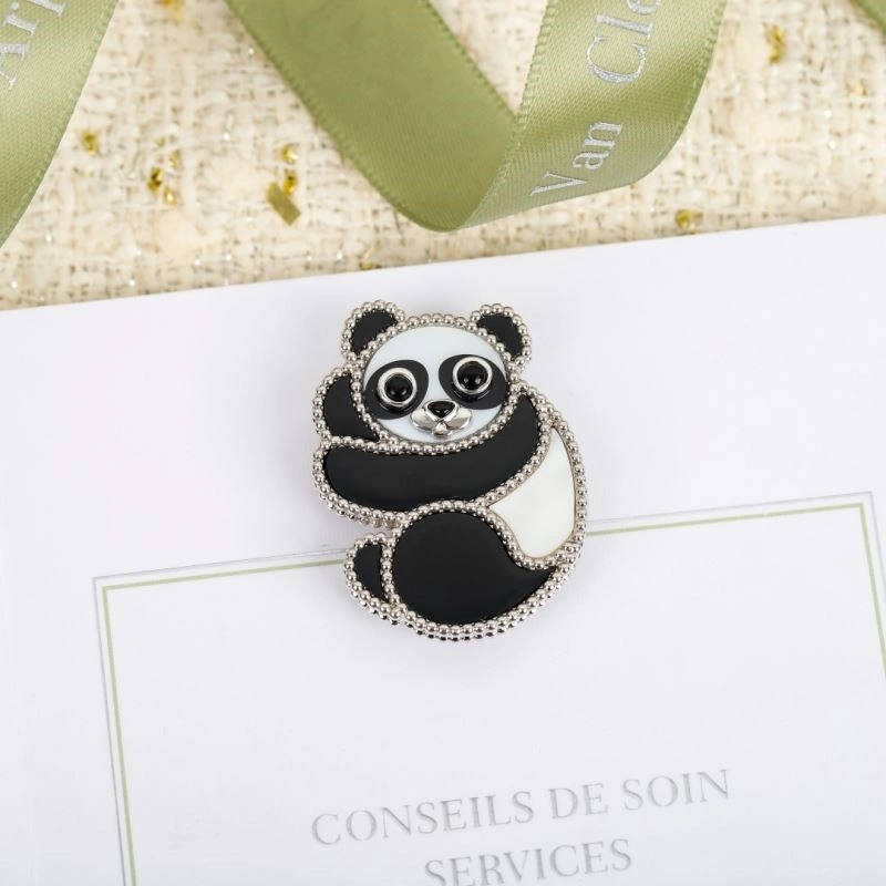 Brand-original Vca Brooches