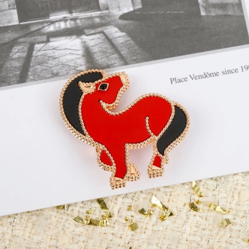 Factory-made Vca Brooches