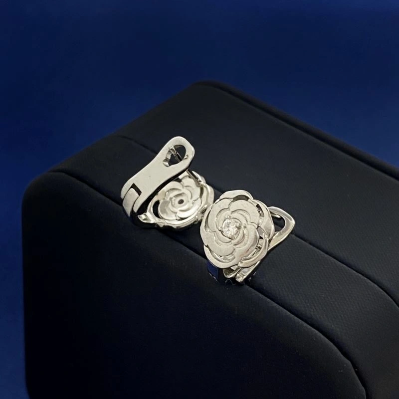 High accuracy Vca Earrings