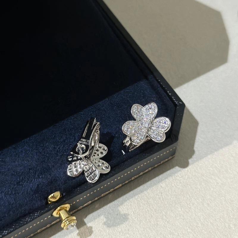 OEM Vca Earrings